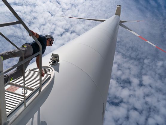 Wind Power Unveiled in 4 Images: A Journey into Wind Farms | Eni Plenitude