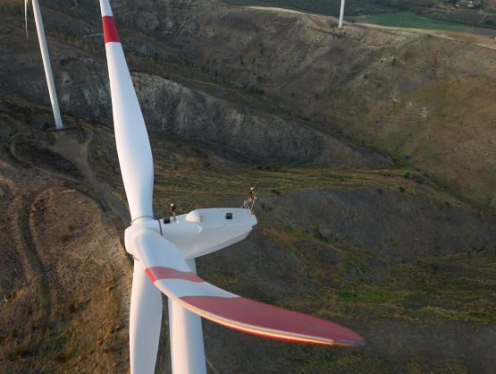 Wind Power Unveiled in 4 Images: A Journey into Wind Farms | Eni Plenitude